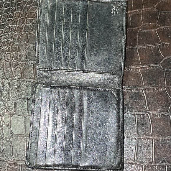 carlo amboldi | Accessories | Carlo Amboldi Fold Out Wallet | Poshmark